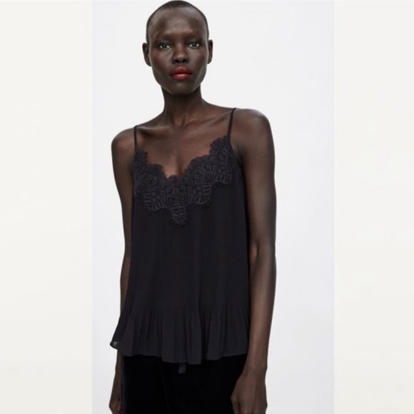 Zara | Tops | Zara Black Flowy Lace Cami | Poshmark